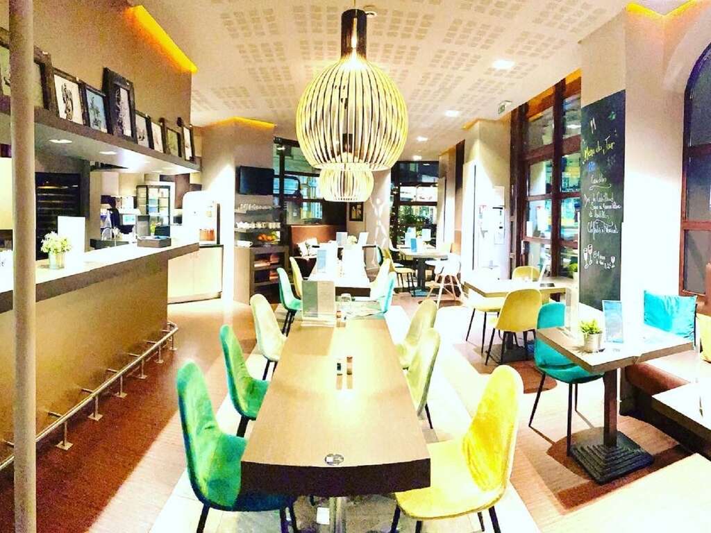 Séjour Auvergne - Escapade avec dîner à 2 heures de Lyon, dans la ville ...