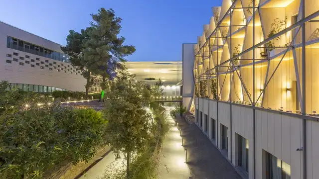 Sowell Hotels Villa Arena - Nimes